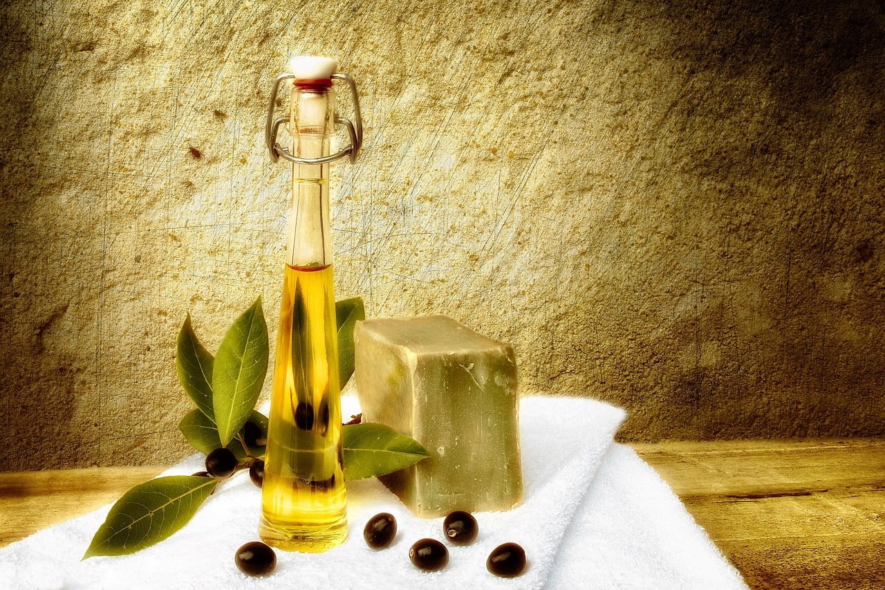 Neem Oil - Everything You Need To Know