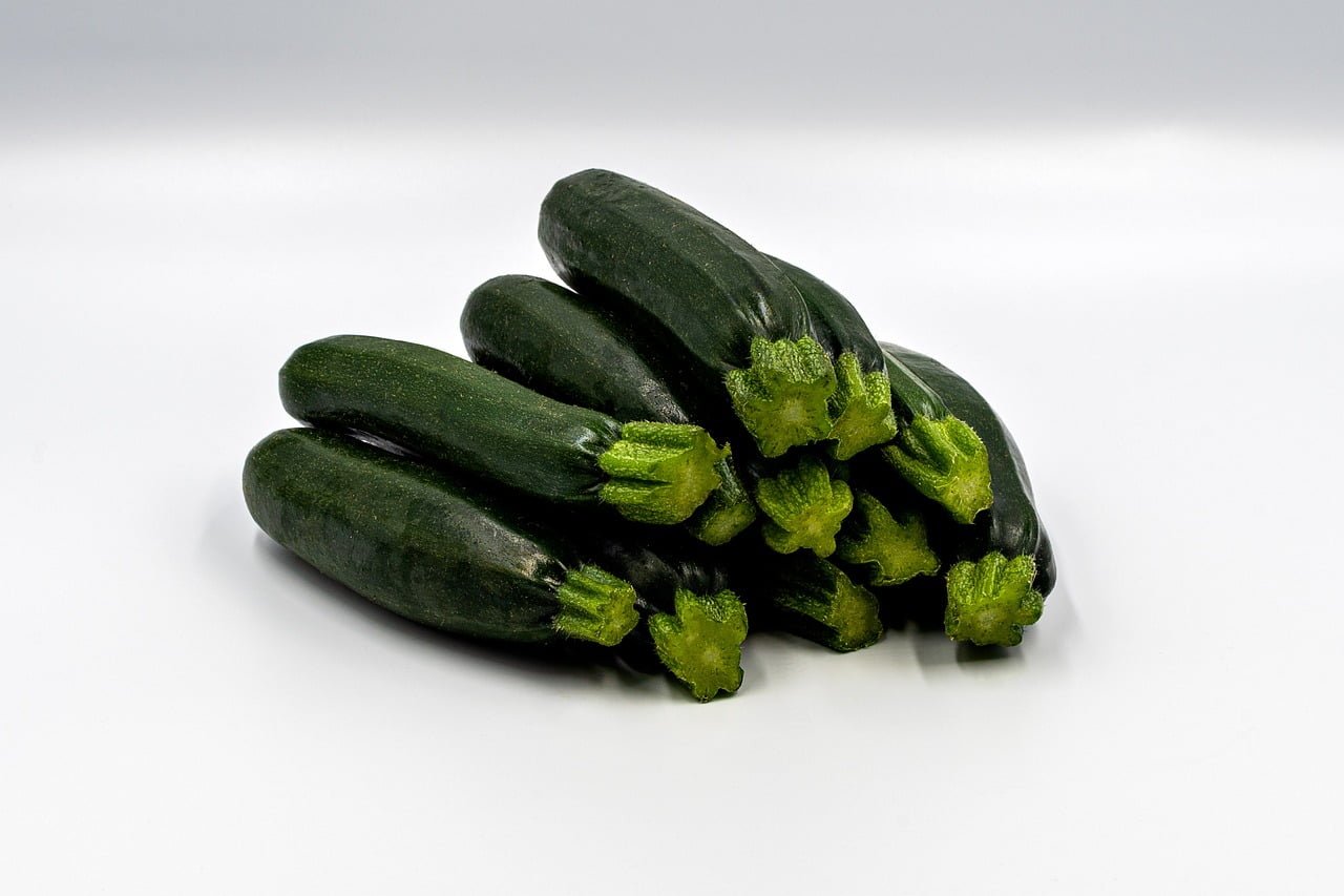 The Zucchini Growing Guide - From Seed To Harvest To Health